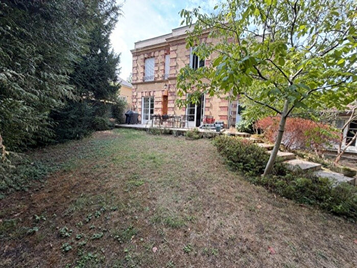 Maison 5 pièces à Saint-Germain-en-Laye, Alsace, Péreire, à louer