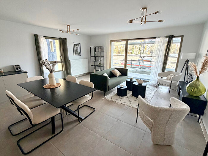 Appartement à vendre - Annecy-le-Vieux, Annecy-le-Vieux Nord - 4 pièces - 3 chambres