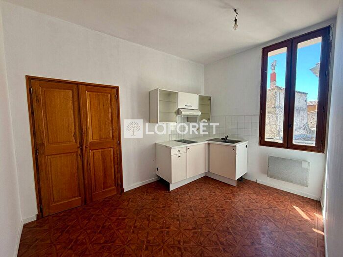 La Ville, L'Isle-sur-la-Sorgue : Appartement 2 pièces à louer