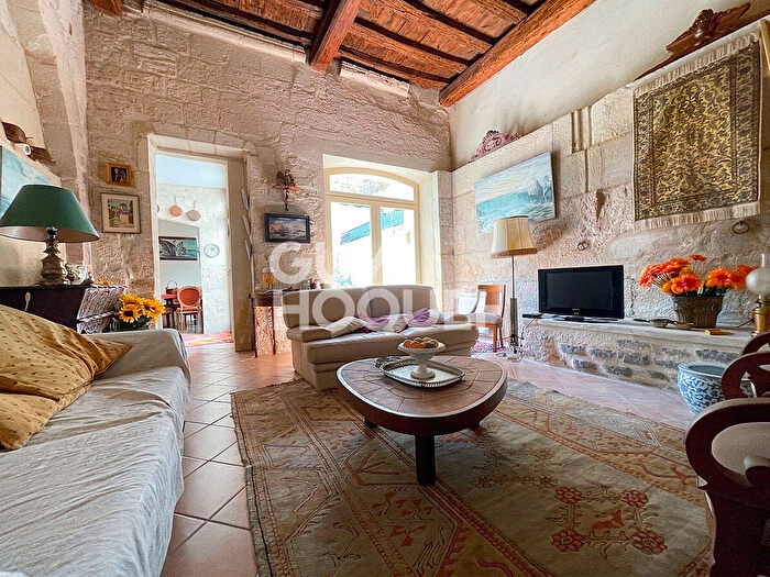 Maison 6 pièces à Tarascon, Centre-ville, Château, Condamine, à vendre