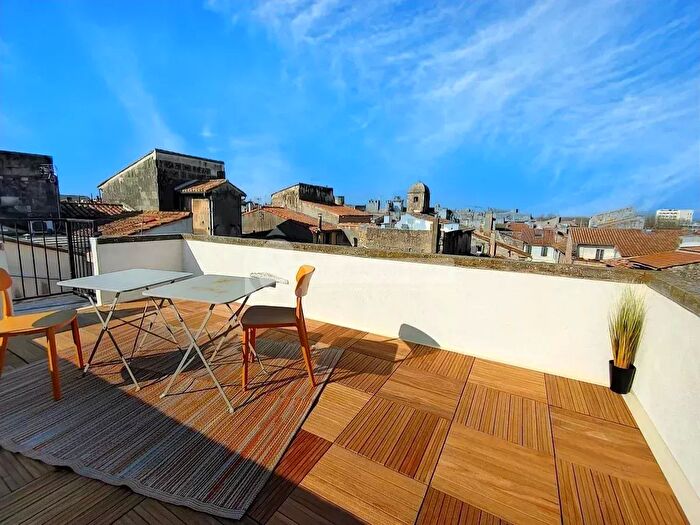 Appartement 2 pièces à Arles, Centre-ville, à louer