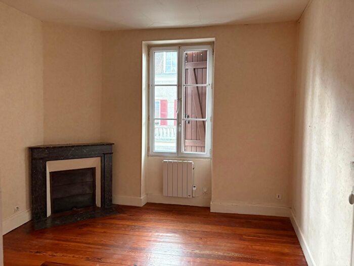 Maison à vendre - Neuvy-Saint-Sépulchre - 3 pièces - 2 chambres