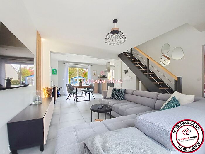 Boinville-le-Gaillard - Maison 4 pièces à vendre