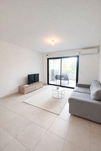 Appartement à louer - Ville-di-Pietrabugno - 2 pièces - 1 chambre