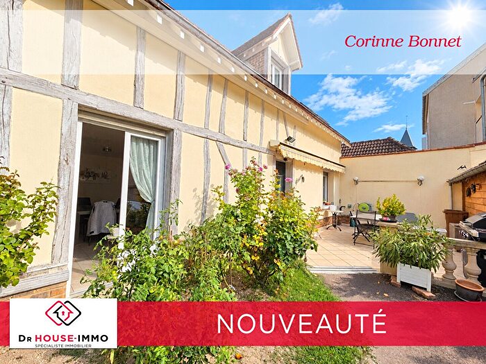 Maison 5 pièces à Sainte-Savine, à vendre