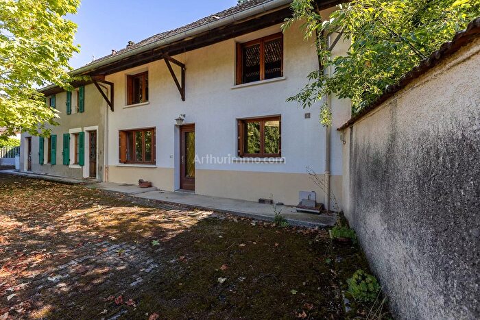 Les Avenières : Maison 8 pièces à vendre