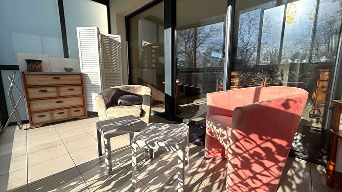 Appartement à vendre - Louvres - 4 pièces - 3 chambres