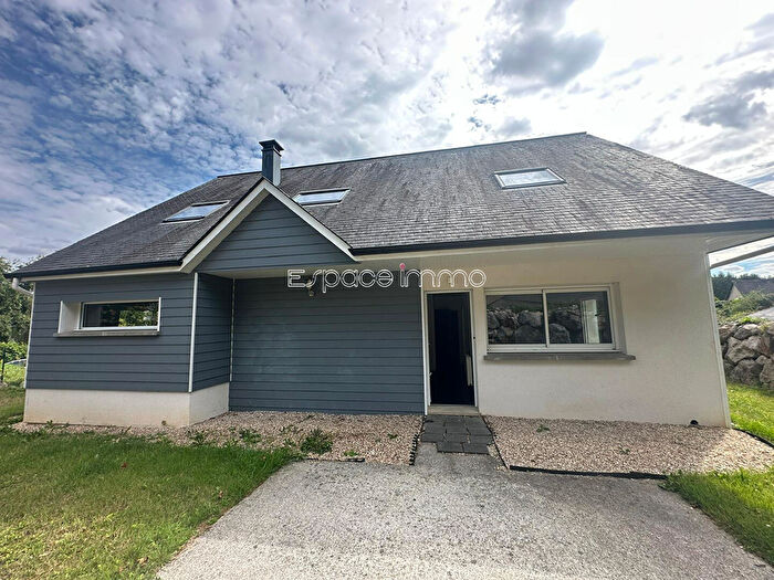 Saint-Léger-du-Bourg-Denis - Maison 5 pièces à vendre