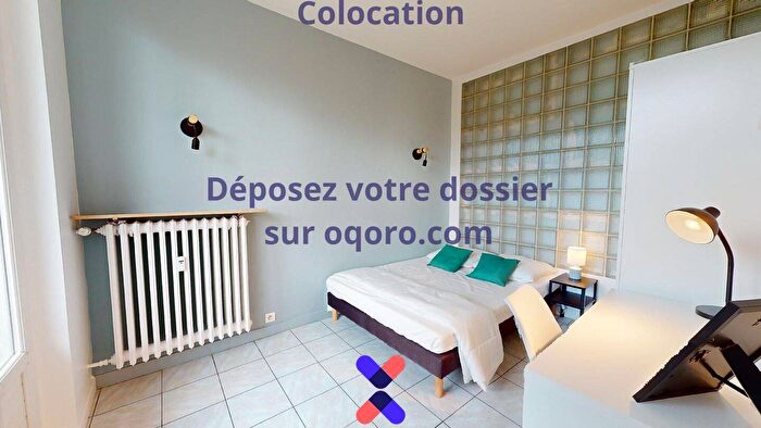 Appartement à louer - Saint Louis, Lyon ème arrondissement - 5 pièces - 4 chambres