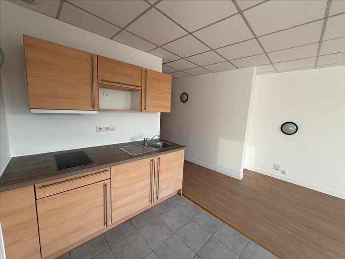 Appartement à louer - Annemasse, Vernand - 1 pièce