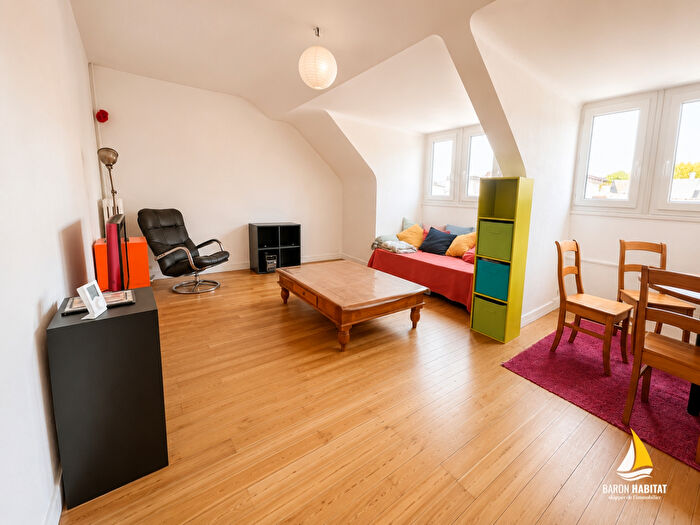 Appartement 3 pièces à Lorient, Centre-ville, à louer