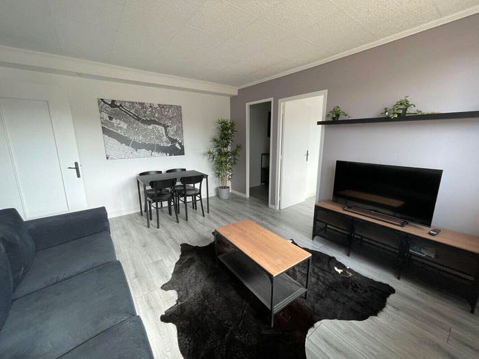Bourgogne-Pasteur, Orléans : Appartement 5 pièces à louer