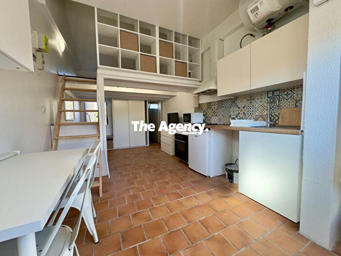 Appartement à louer - Sainte Anne, Marseille ème arrondissement - 1 pièce