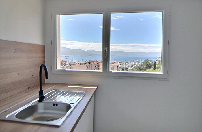 Appartement 3 pièces à vendre - Ajaccio, La Viletta, Pietrina, Gare
