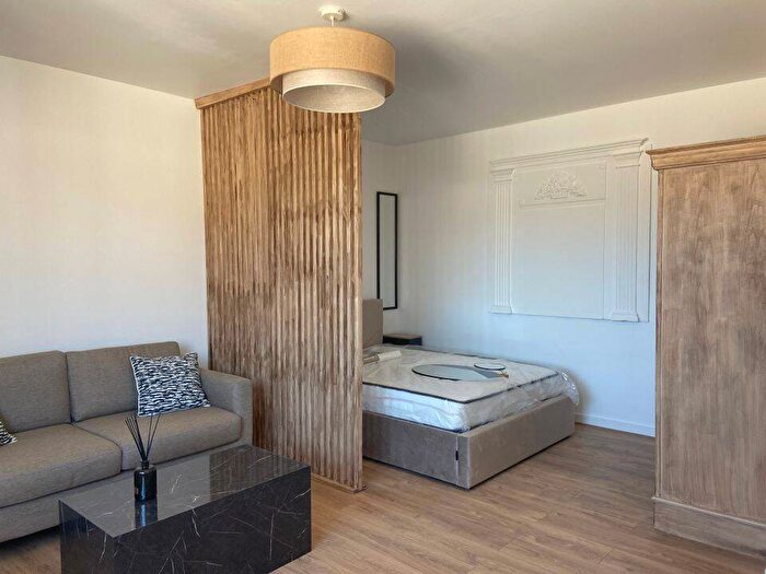 Centre, Angers : Appartement 2 pièces à louer
