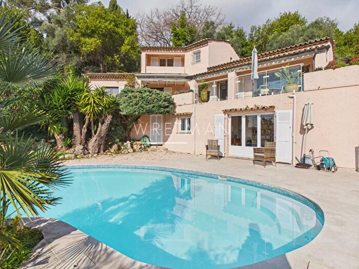 Maison à vendre - Grasse, Magagnosc, Saint-Mathieu - 6 pièces - 4 chambres