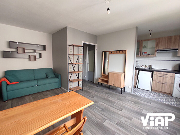 Appartement à louer - Limoges, Bénédictins, Montplaisir - 1 pièce