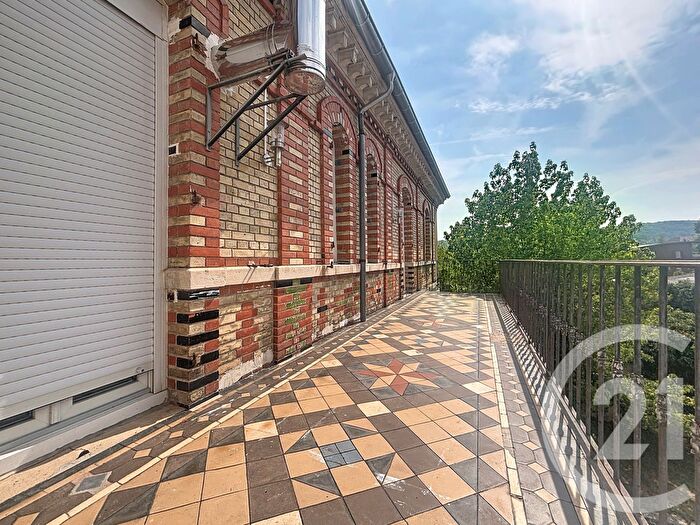 Appartement 4 pièces à Vesoul, Jean-Jaurès, à louer