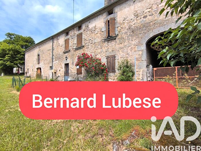 Maison à vendre - Saint-Oradoux-près-Crocq - 8 pièces - 3 chambres