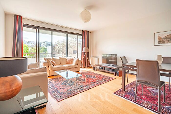 Neuilly-sur-Seine, Charles Laffitte : Appartement 3 pièces à vendre