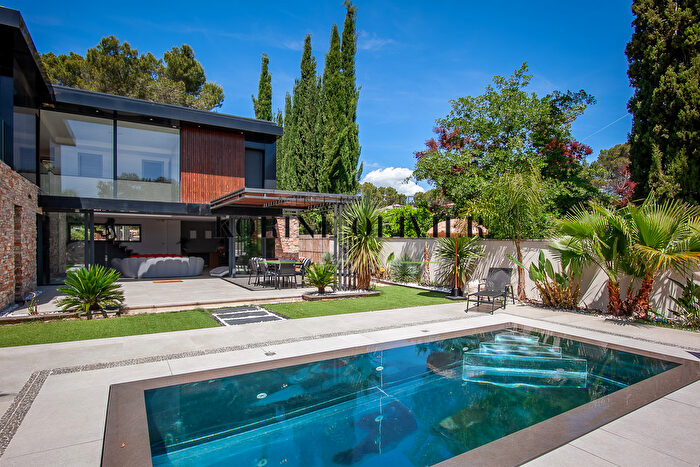 Maison 6 pièces à vendre à Ventabren
