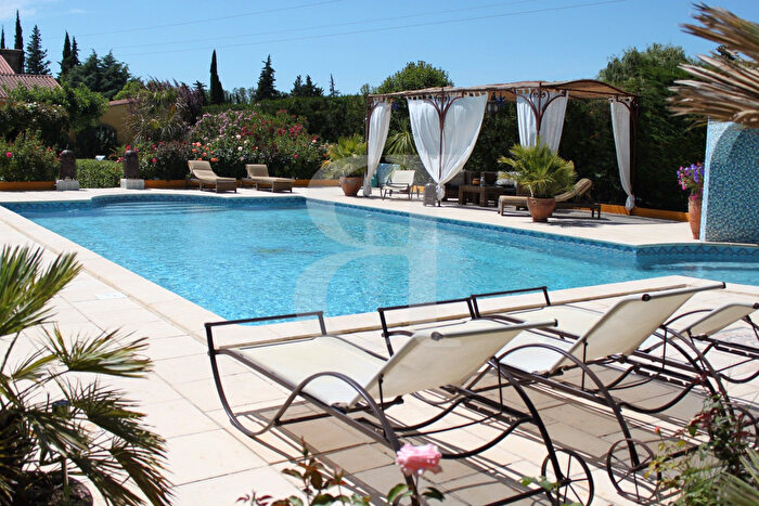 Maison à vendre - Carpentras, Nord - 14 pièces - 10 chambres