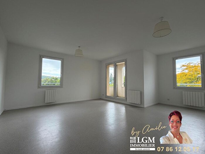 Appartement 4 pièces à Château-Thierry, Centre-ville, à vendre