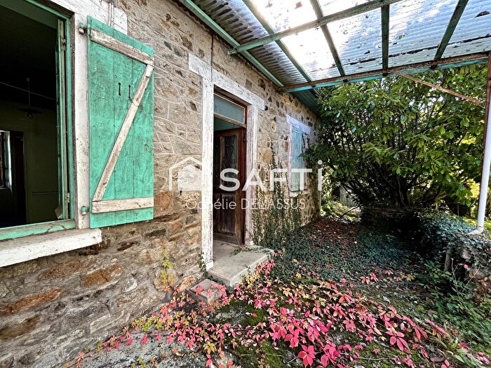 Maison à vendre - Espartignac - 10 pièces - 5 chambres