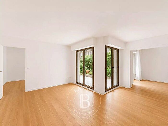 Saint James-Delabordère, Neuilly-sur-Seine : Appartement 3 pièces à louer