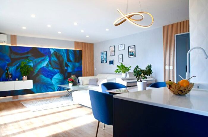 Appartement 1 pièce à louer à Marseille e, Chutes Lavie