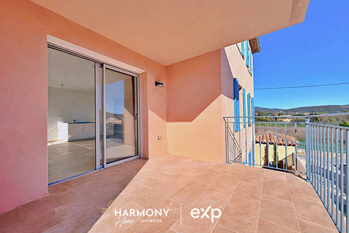 Appartement à vendre - Le Plan-de-la-Tour - 3 pièces - 2 chambres