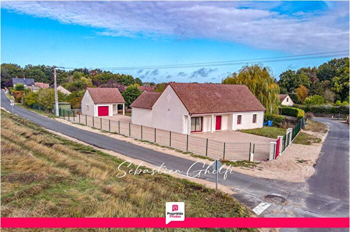 Maison 5 pièces à Fougères-sur-Bièvre, à vendre
