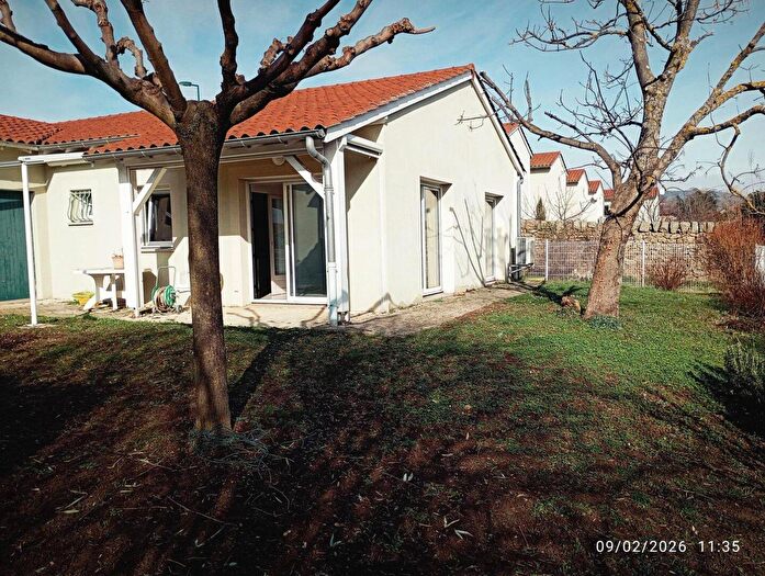 Maison à louer - Pélussin - 4 pièces - 3 chambres