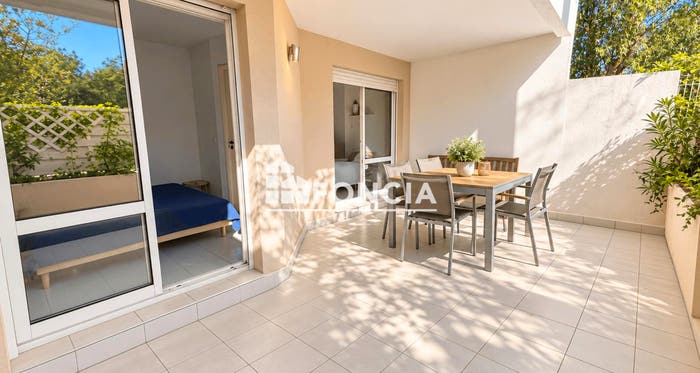 Saint-Raphaël, Santa-Lucia : Appartement 2 pièces à vendre