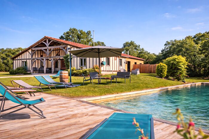 Maison à vendre - Tournon-dAgenais - 8 pièces - 4 chambres