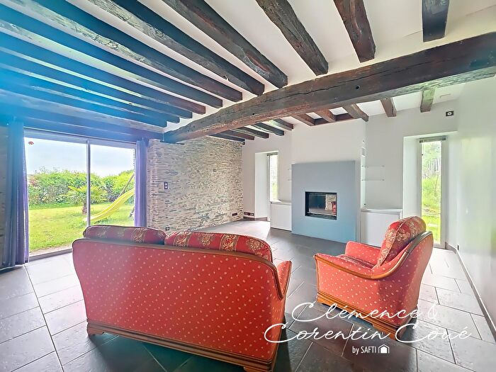 Maison à vendre - La Cornuaille - 7 pièces - 4 chambres