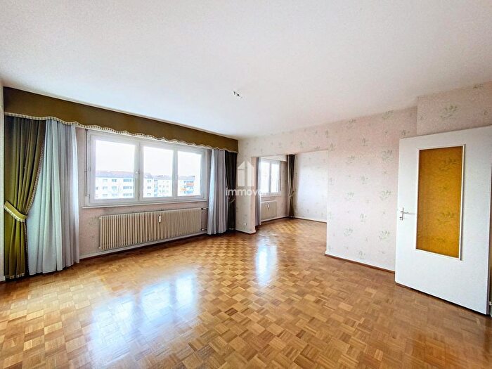 Maisons à vendre et appartements à louer - 1