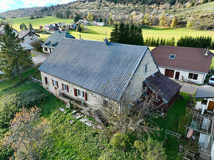 Maison à vendre - Foncine-le-Haut - 5 pièces - 3 chambres