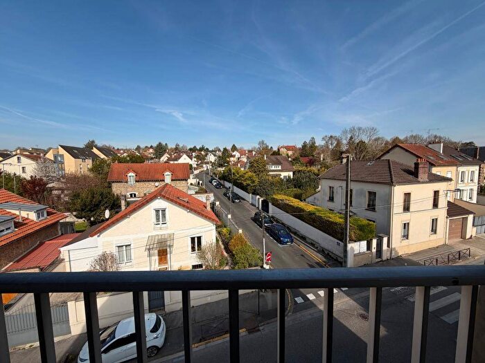 Appartement à louer - Nord, Esbly - 2 pièces - 1 chambre