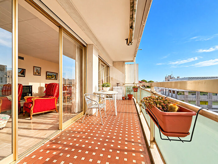 Marseille 1er, Saint-Charles : Appartement 3 pièces à vendre