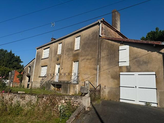 Maison à vendre - Saint-Cyr-des-Gâts - 4 pièces - 2 chambres