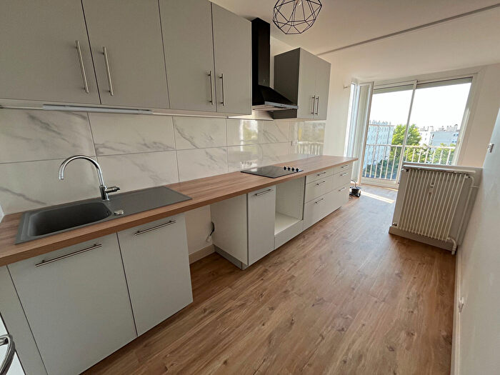 Appartement à louer - Poitiers, Trois Cités - 3 pièces - 2 chambres