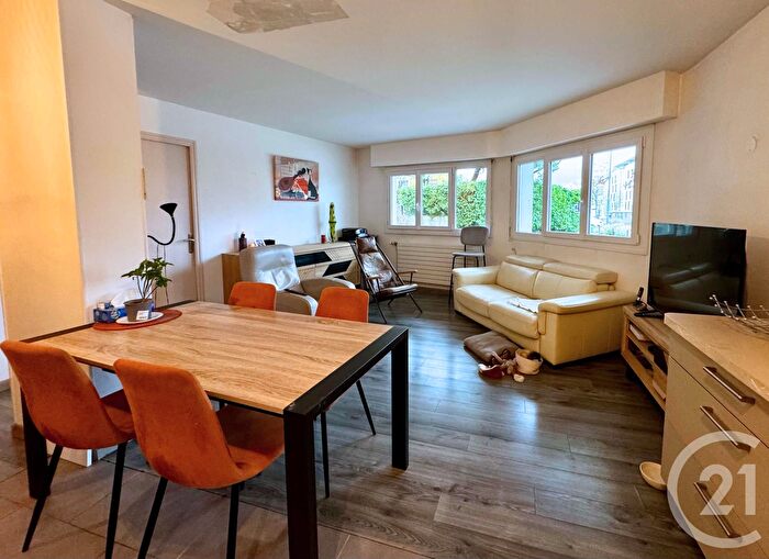 Appartement à vendre - Cran-Gevrier, Centre-ville, Le Vernay, Les Iles - 2 pièces - 1 chambre