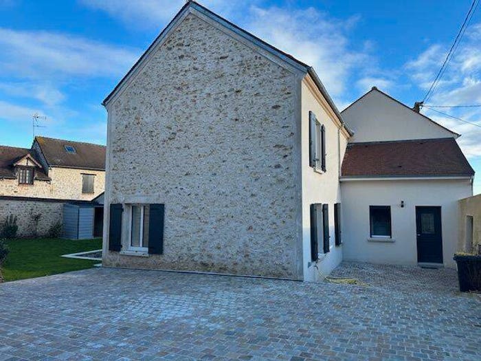 Courdimanche : Maison 4 pièces à louer