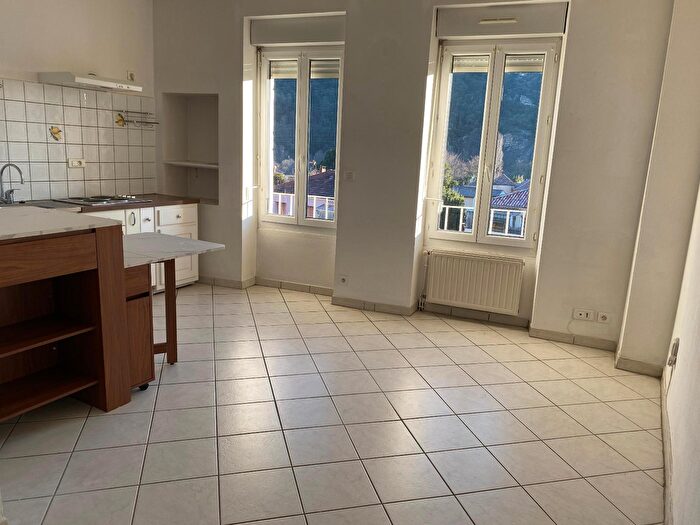 Appartement à louer - Labégude - 3 pièces - 2 chambres