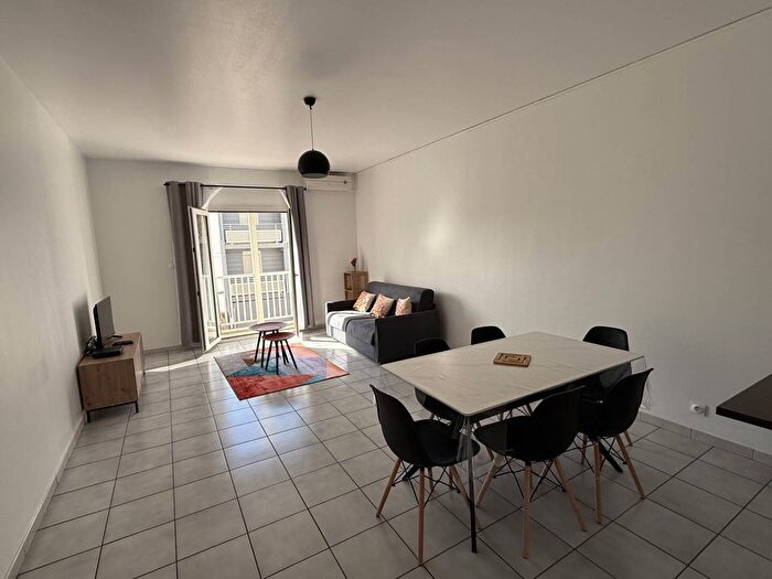 Appartement à louer - Saint-Denis - 2 pièces - 1 chambre