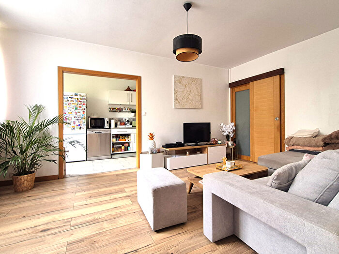 Appartement à vendre - Tourcoing, Gambetta - 3 pièces - 2 chambres