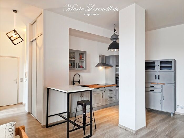 Appartement à vendre - Troyes, Gare - 4 pièces - 2 chambres