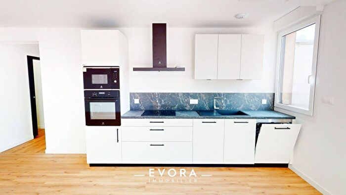 Appartement à louer - Centre Ville-Mairie-Ville Basse, Rombas - 3 pièces - 2 chambres