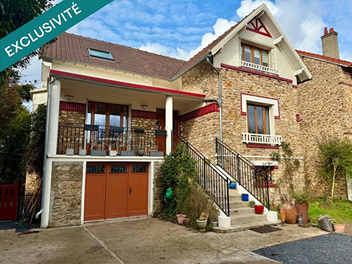 Maison à vendre - Saint-Prix - 6 pièces - 4 chambres